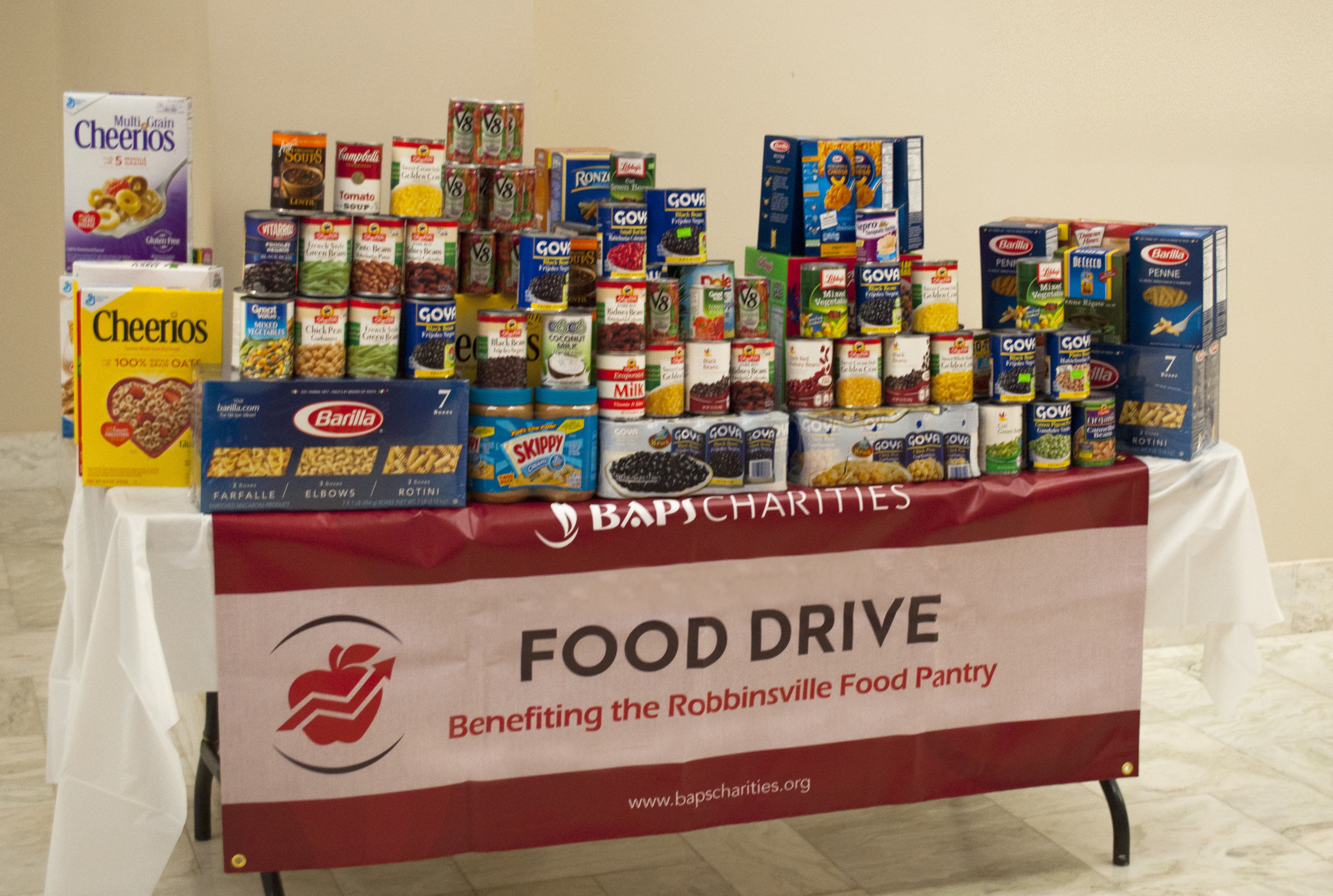 BAPS Charities organizes Food Drive in Robbinsville, NJ • BAPS Charities